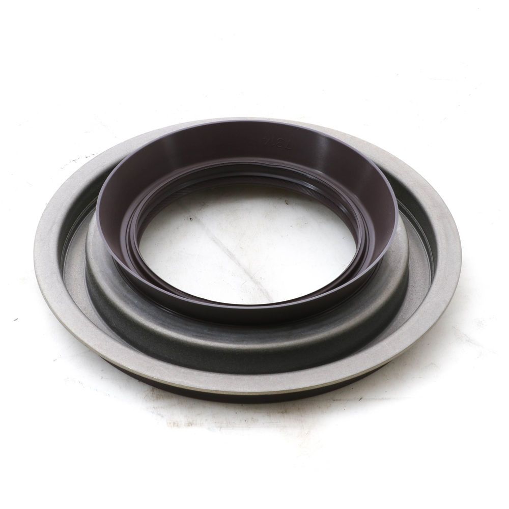 MPParts | Spicer 210724 Pinion Oil Seal and Retainer | 210724