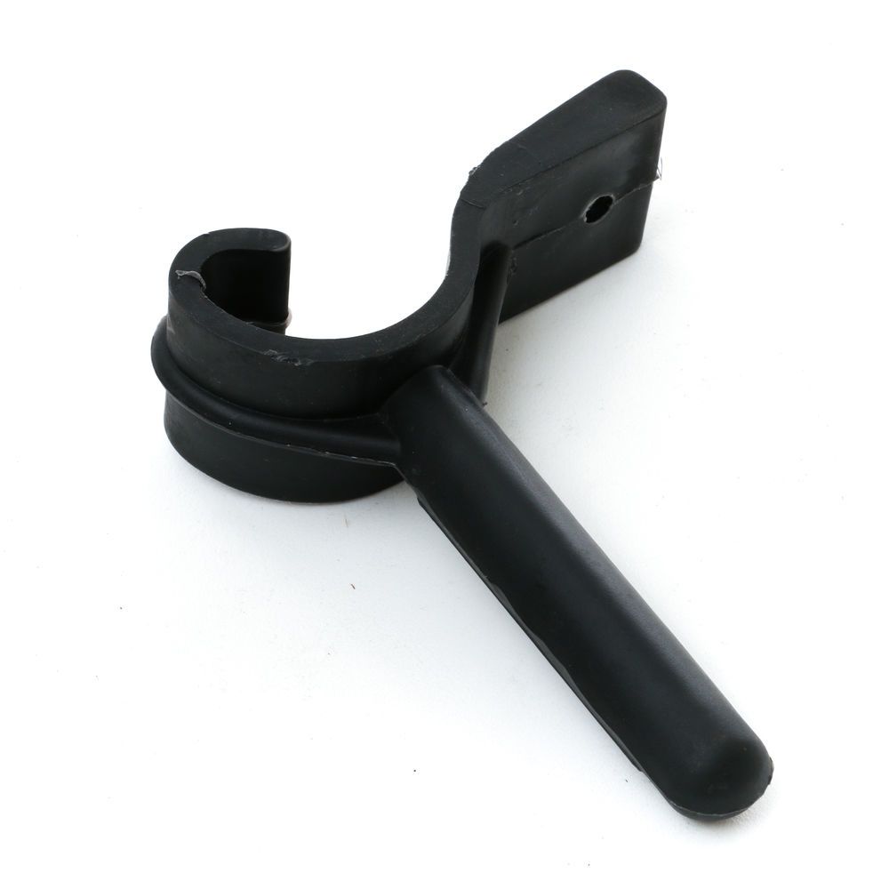 MPParts | McNeilus 0082650 Chute Mount Clip Plastic | 82650