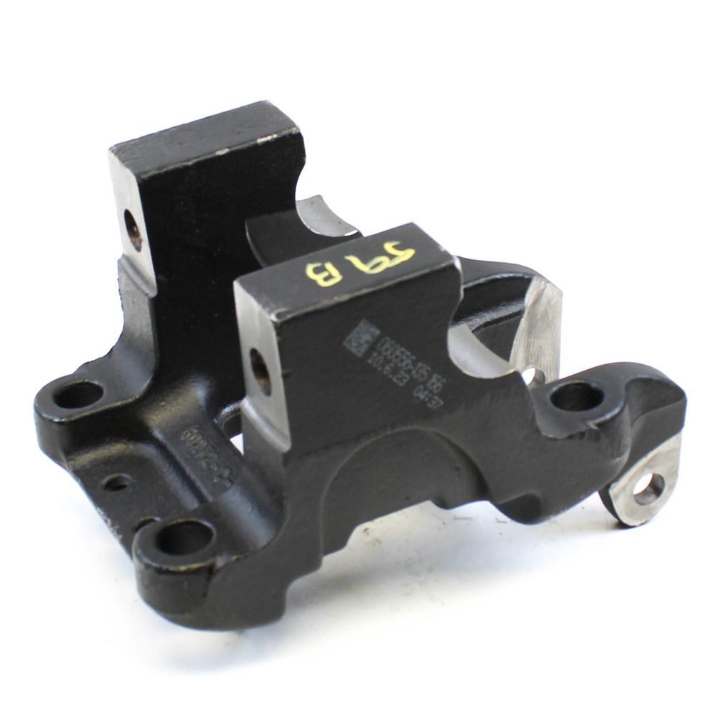 MPParts | Primaax 60556-135 Rear Axle Seat Bottom Cap | 60556135